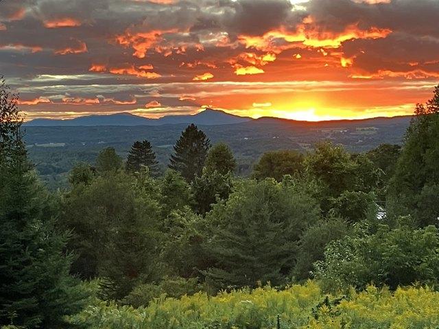806 Maple Hill Rd, Plainfield, VT 05667