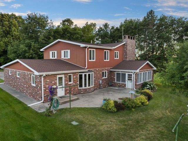 806 Maple St, Humphrey, NE 68642