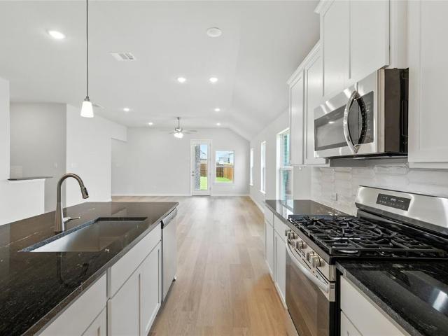 806 Metcalf Drive