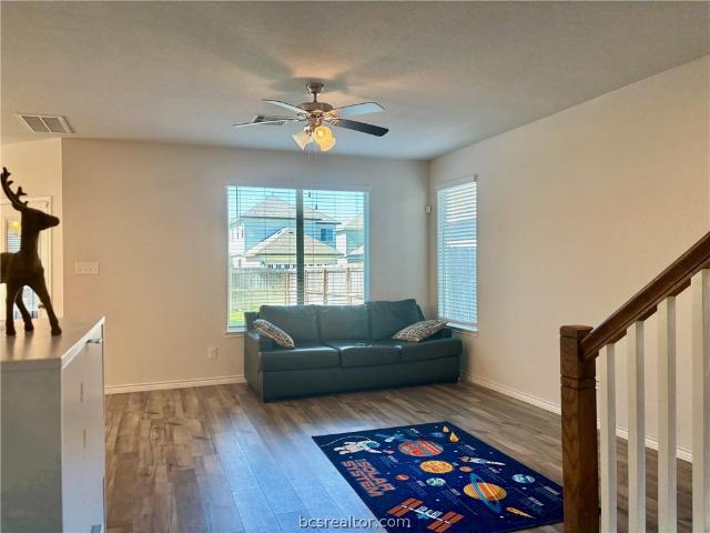 806 Mineral Wells Lane