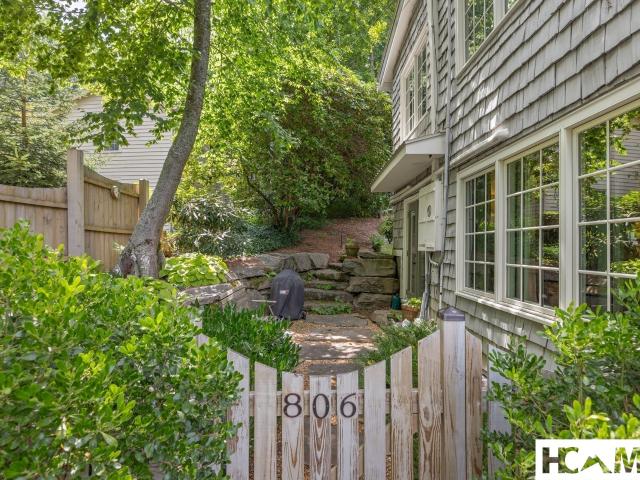 806 N 4th Street