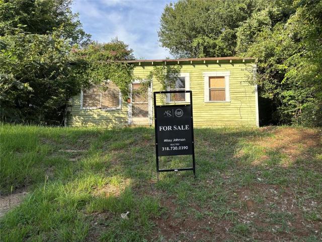 806 N Fort St, Palestine, TX 75801 | MLS #21011 | Compass
