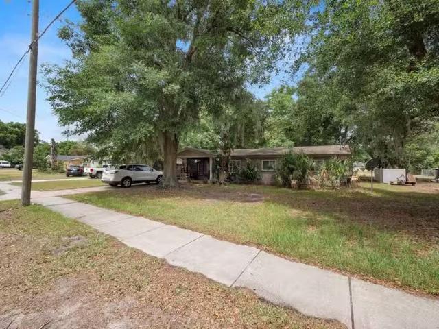 806 S Orange Ave, Fort Meade, FL 33841 MLS L4944878