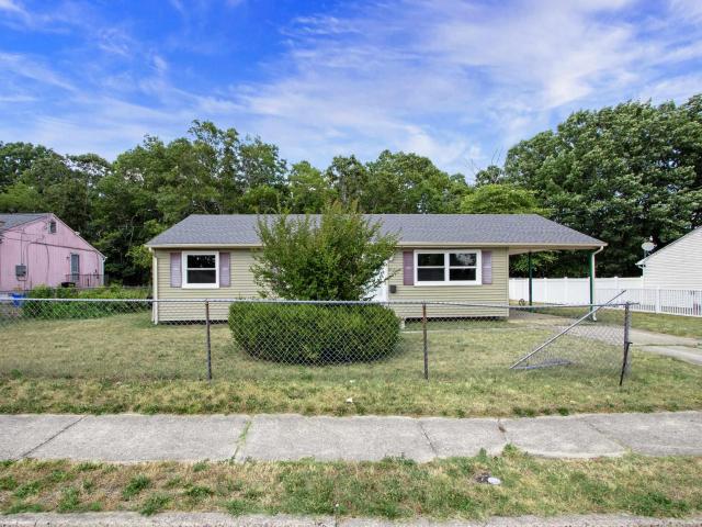 806 Seneca Ave