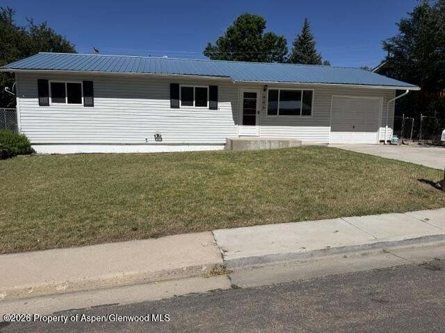 806 Steele St, Craig, CO 81625