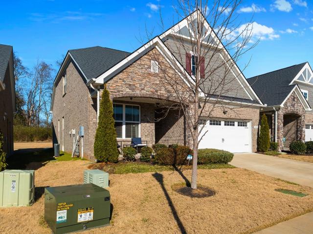 806 Sunset View Dr, Hermitage, TN 37076 | MLS #3112 | Compass