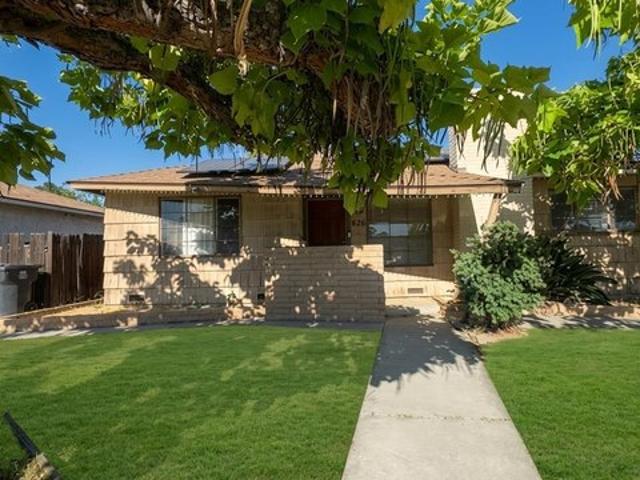 806 Piute St, Bakersfield, CA 93309