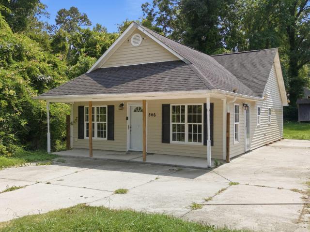 806 Piper Street