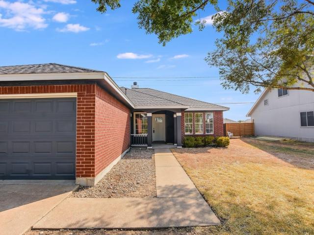806 Red River Ln