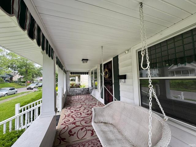 806 W 6th Street
