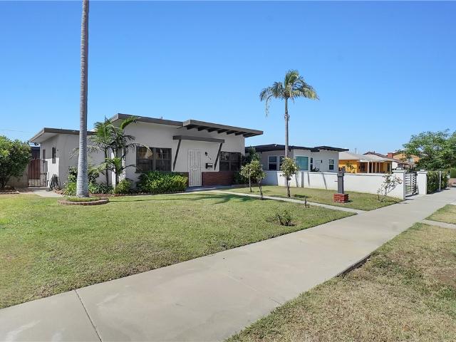 806 W 132nd St, Gardena, CA 90247 | MLS #WS26091 | Compass