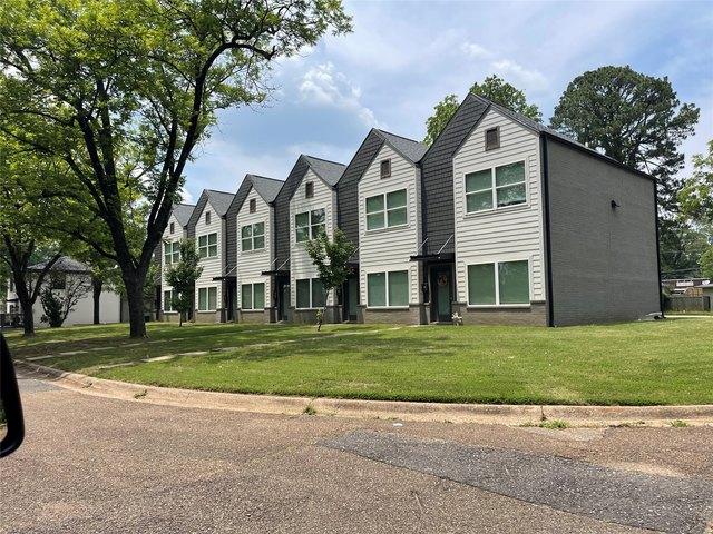 806 W 32nd St, Texarkana, TX 75503