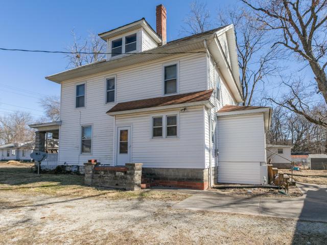 806 w davis st