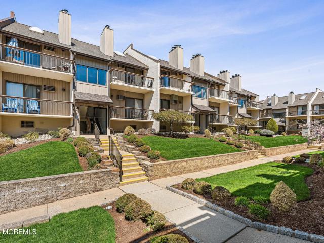 806 W Ridge Mews, Unit 806, Wood Ridge, NJ 07075 | MLS #22610 | Compass