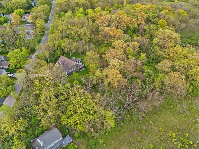 806 Wauconda Road