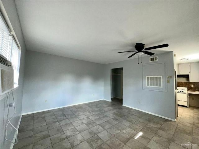 806 Walnut Avenue cottage