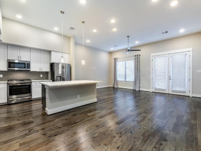806 Thornton Road B