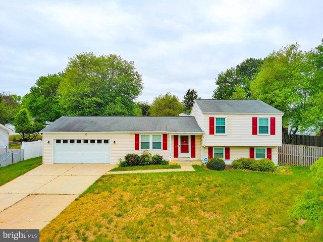 806 Truro Ct, Waldorf, MD 20601