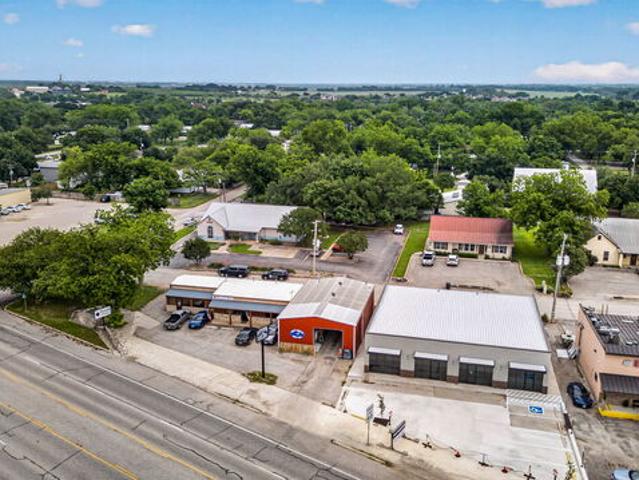 806 Us Highway 90 W