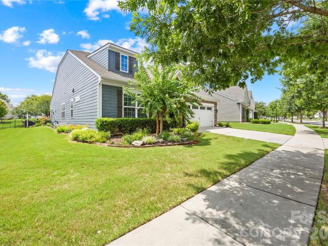8075 Asher Chase Trail