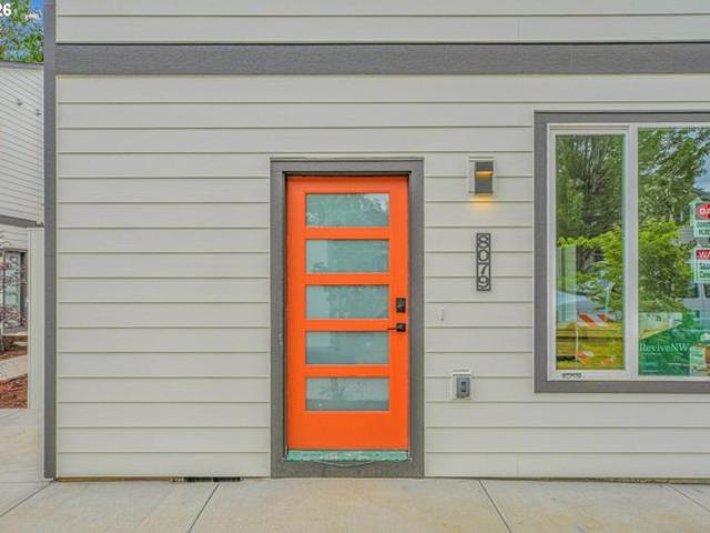 8079 SE Carlton St, Portland, OR 97206