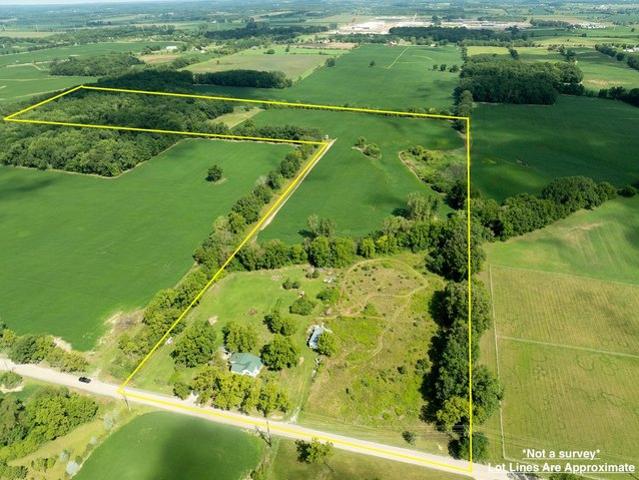 8070 Arkona Rd, Clinton, MI 49236