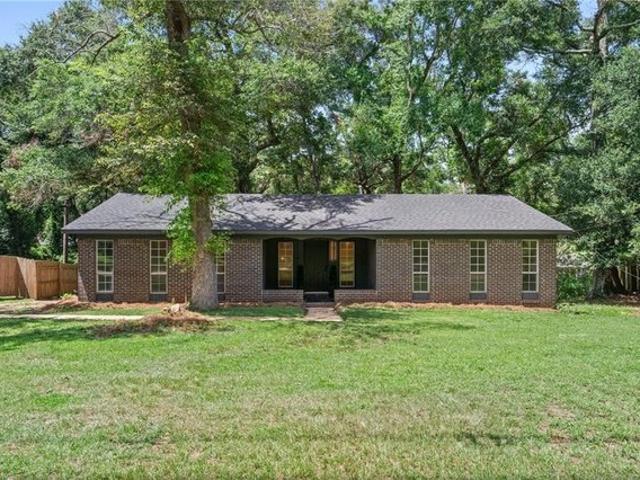 8070 Bonanza Dr, Mobile, AL 36695