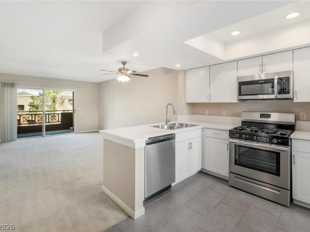8070 W Russell Road 2006