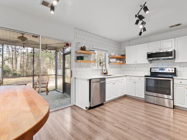 8071 Long Shadow Lane