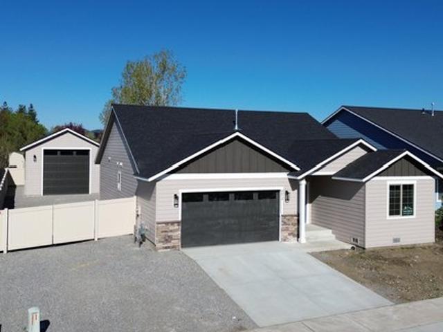 8073 N Pasture View St, Post Falls, ID 83854