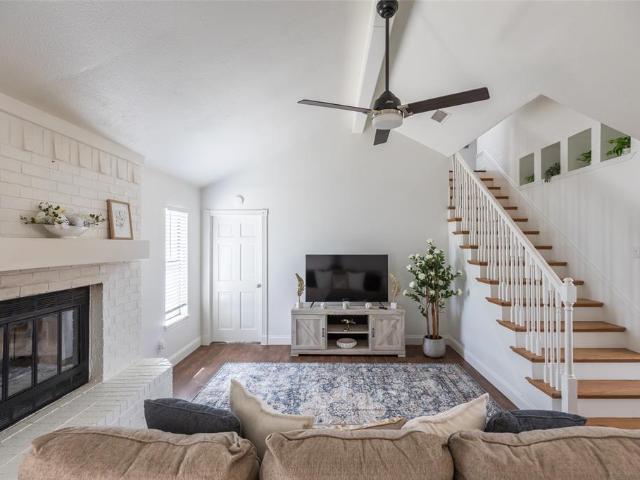 8073 Bonnie Circle