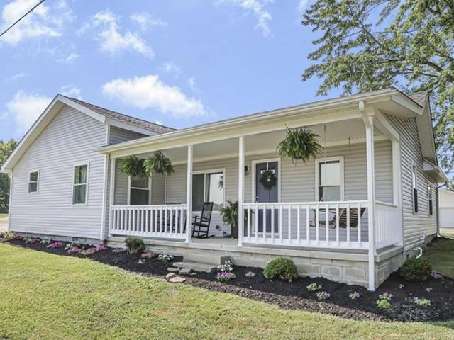 8073 Stout Rd, Circleville, OH 43113