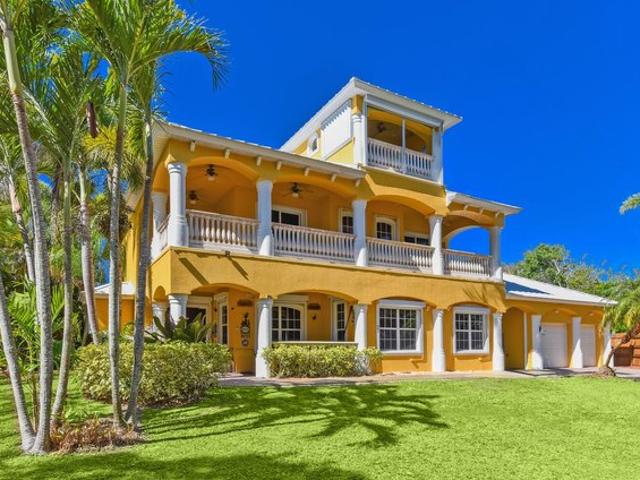 8073 S Indian River Dr, Fort Pierce, FL 34982
