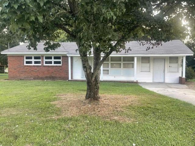 807 3rd St N, Clanton, AL 35045