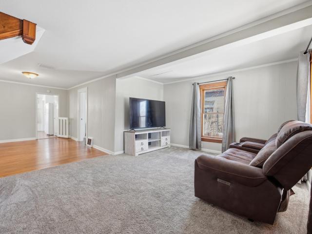 807 5th Street S