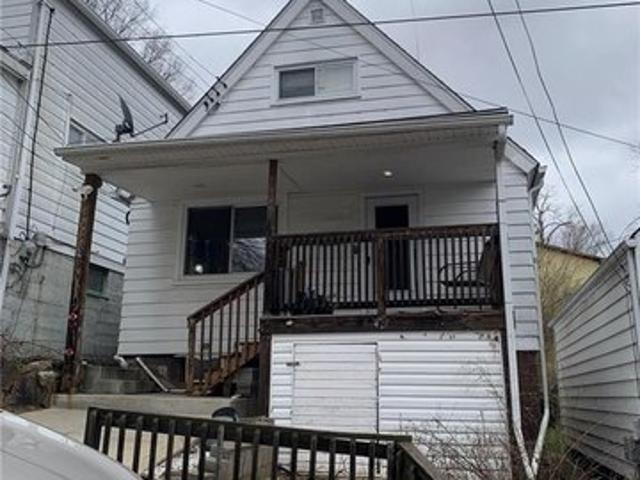 807 6th St, McKees Rocks, PA 15136