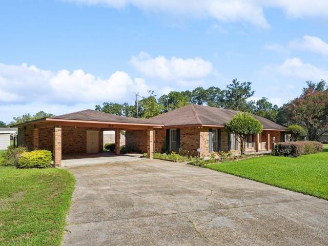 807 Courtney Drive
