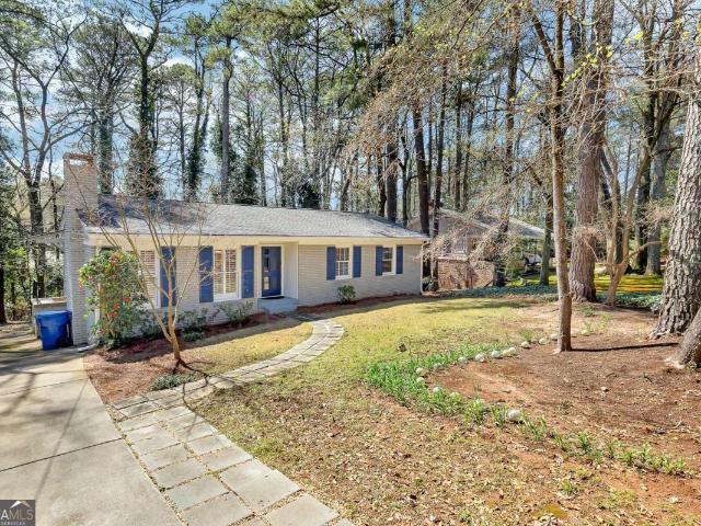 807 Cardova Drive NE