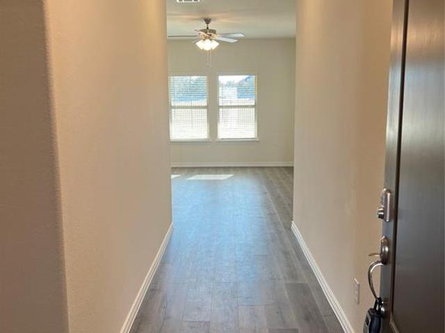 807 Cinnabar Way