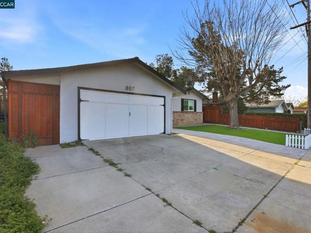 807 Crane Ave
