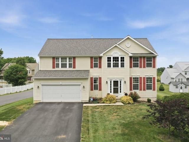 807 Crestwood Dr Unit 106, Chambersburg, PA 17202