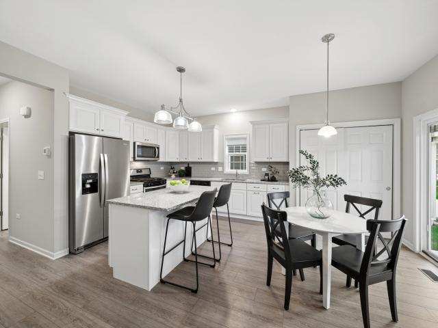 807 Alexandra Lane