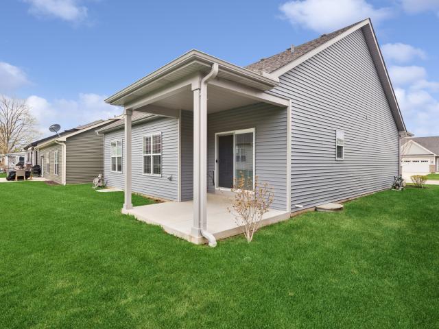 807 Alexandra Ln, Yorkville, IL 60560 | MLS #12615 | Compass