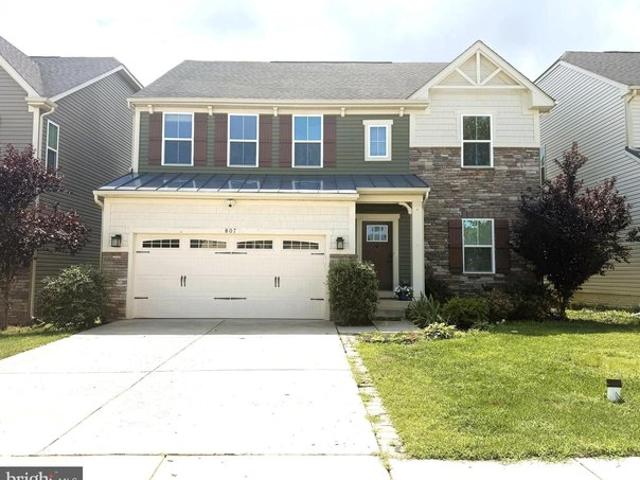 807 Boxwood Dr, Glen Burnie, MD 21060
