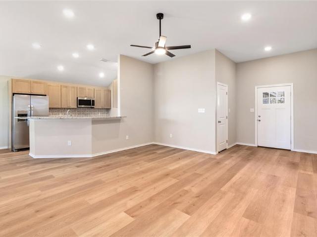 807 Bella Blvd Street