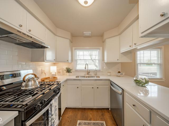 807 Bittersweet Lane