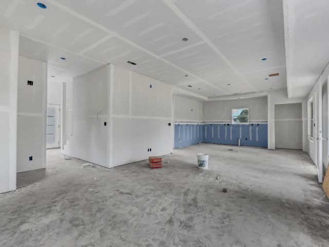 807 Bluestem Way