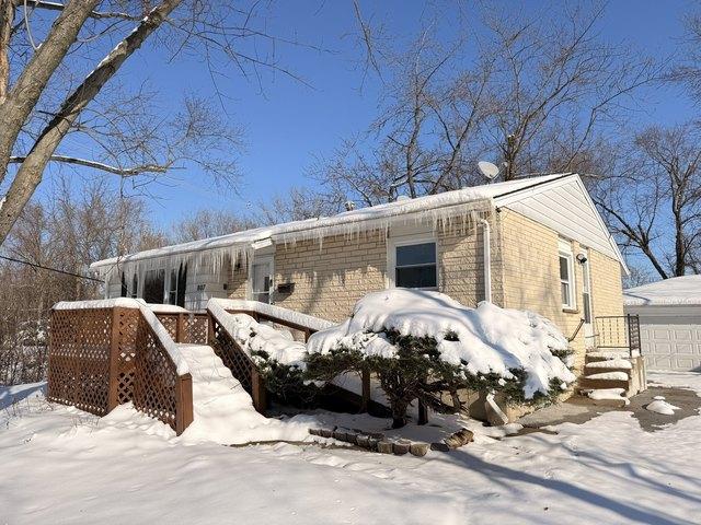 807 Blackhawk Dr, University Park, IL 60484