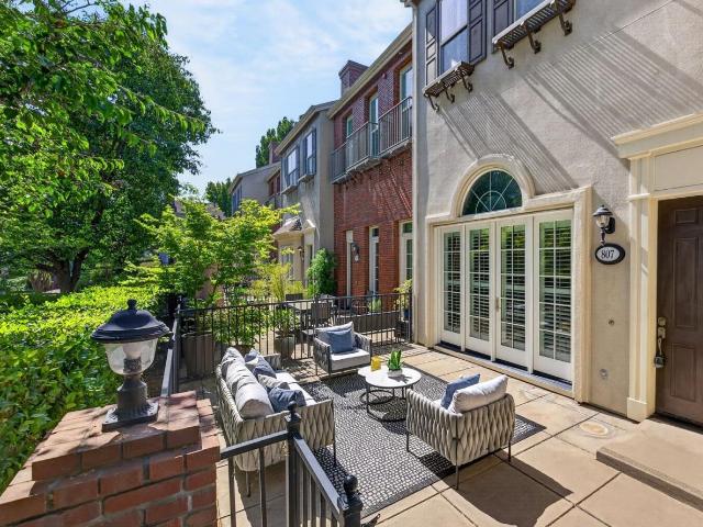807 Georgetown Place