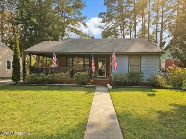 807 E 8th St, Washington, NC 27889